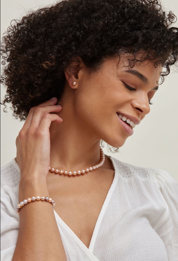 5 Chic Ways to Wear the Colour of the Year: ‘Peach Fuzz’ · Jenny in ...
