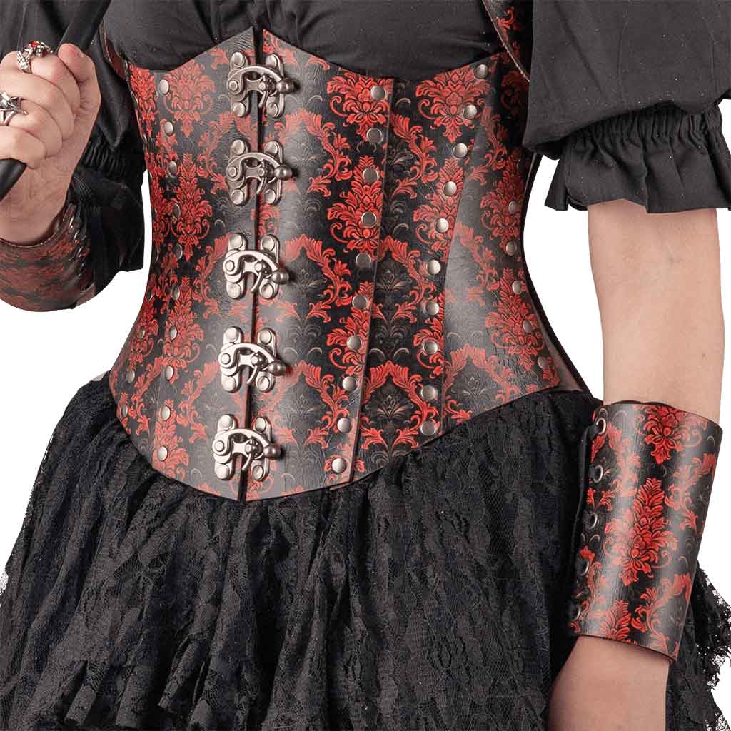 Dark Gothic Fashion Moves From Underground to High Fashion Runways ...